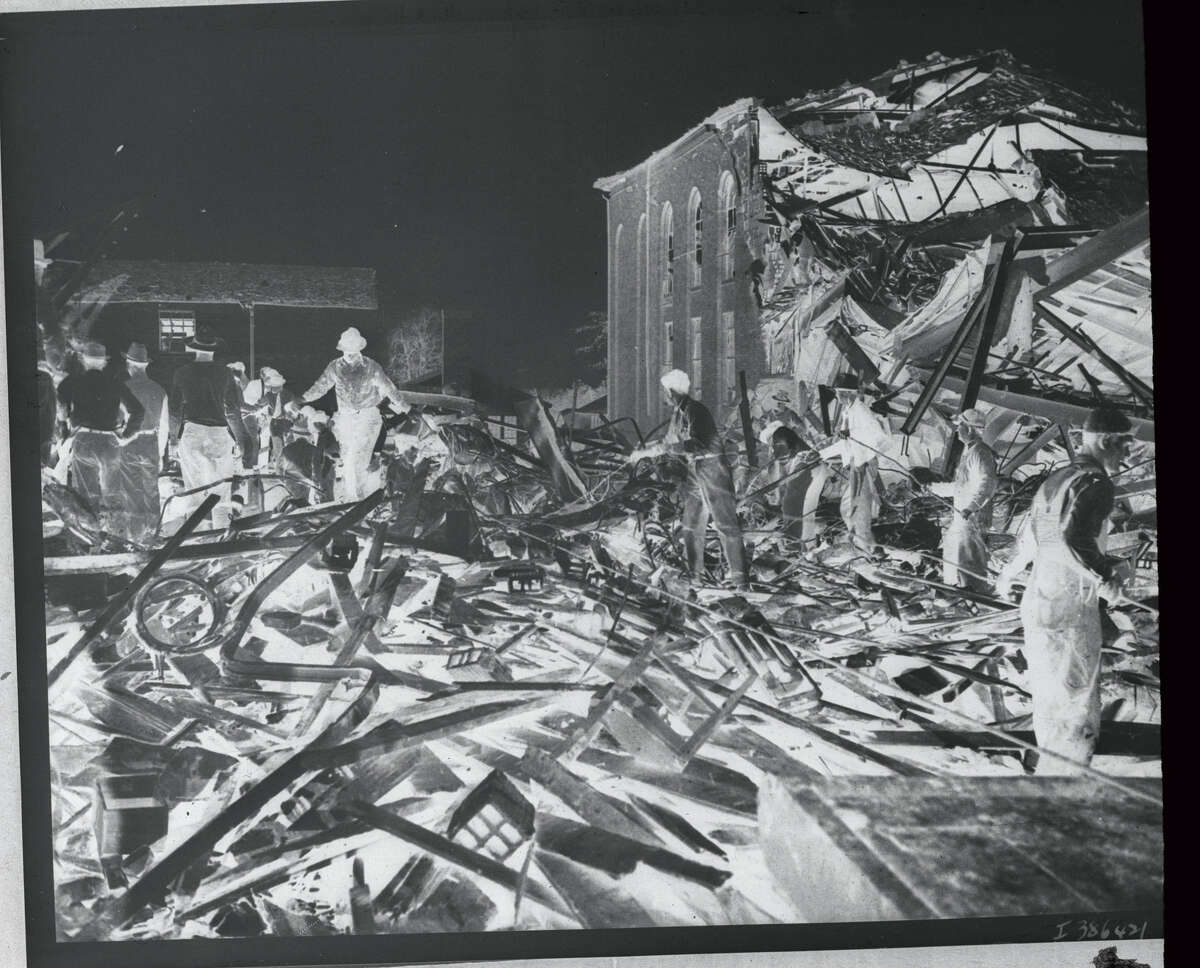 294 killed in New London, Texas school explosion, 80 years ago