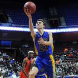 Brookfield boys win first state basketball championship - NewsTimes