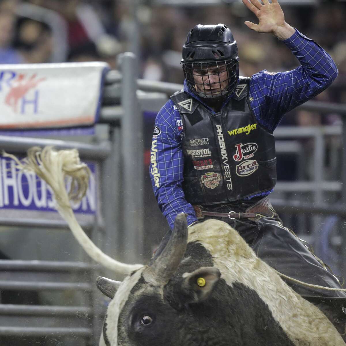 10-year-old girl dies before competing in Texas rodeo