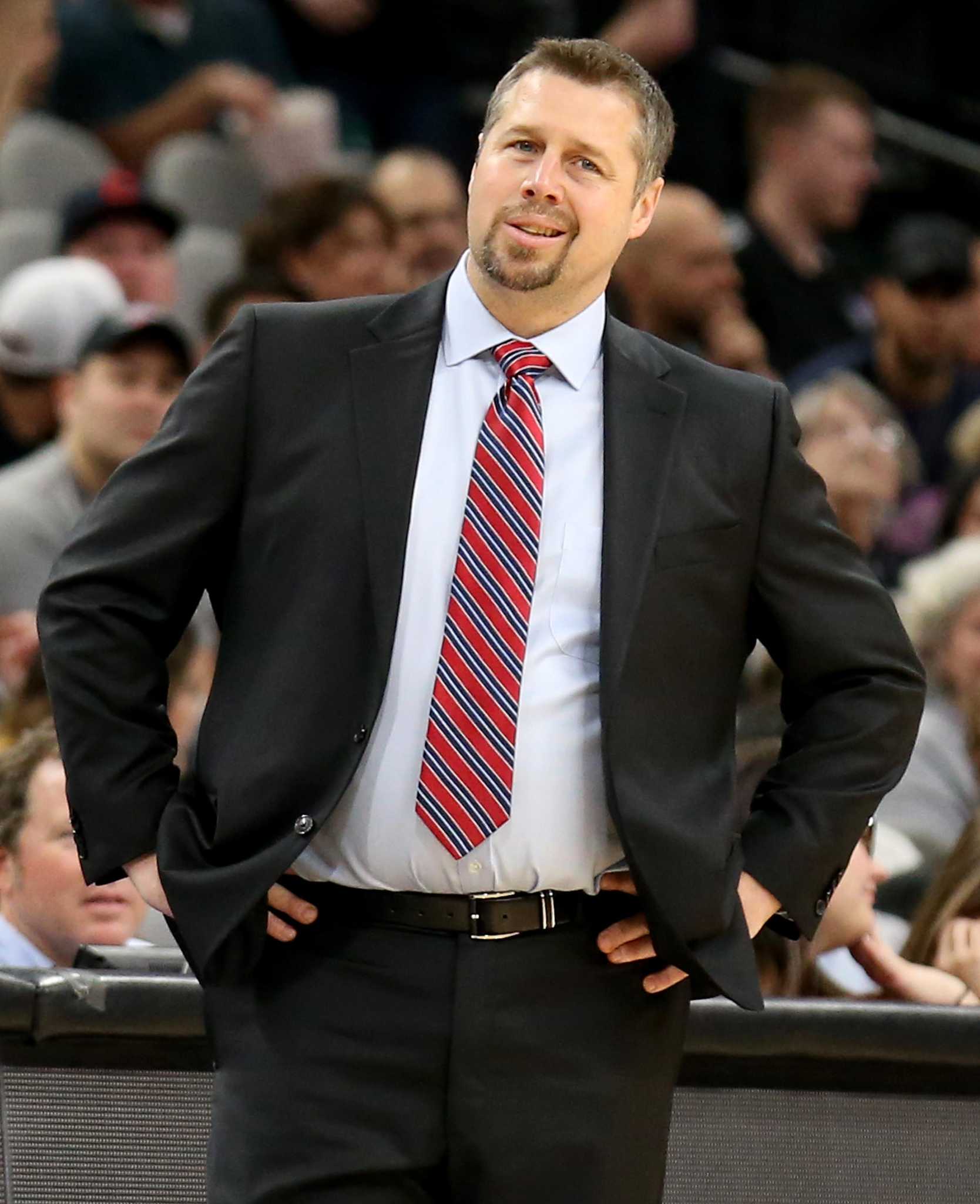 Kings head coach leaves game after 'episode of light headedness'