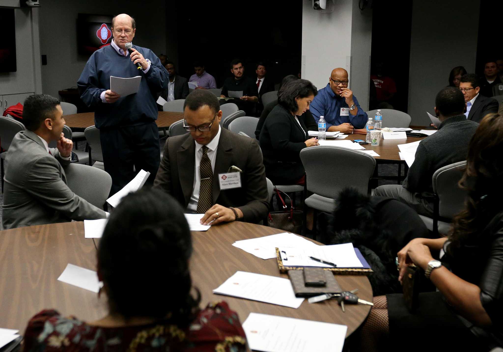 Police-community group to draft policy proposals