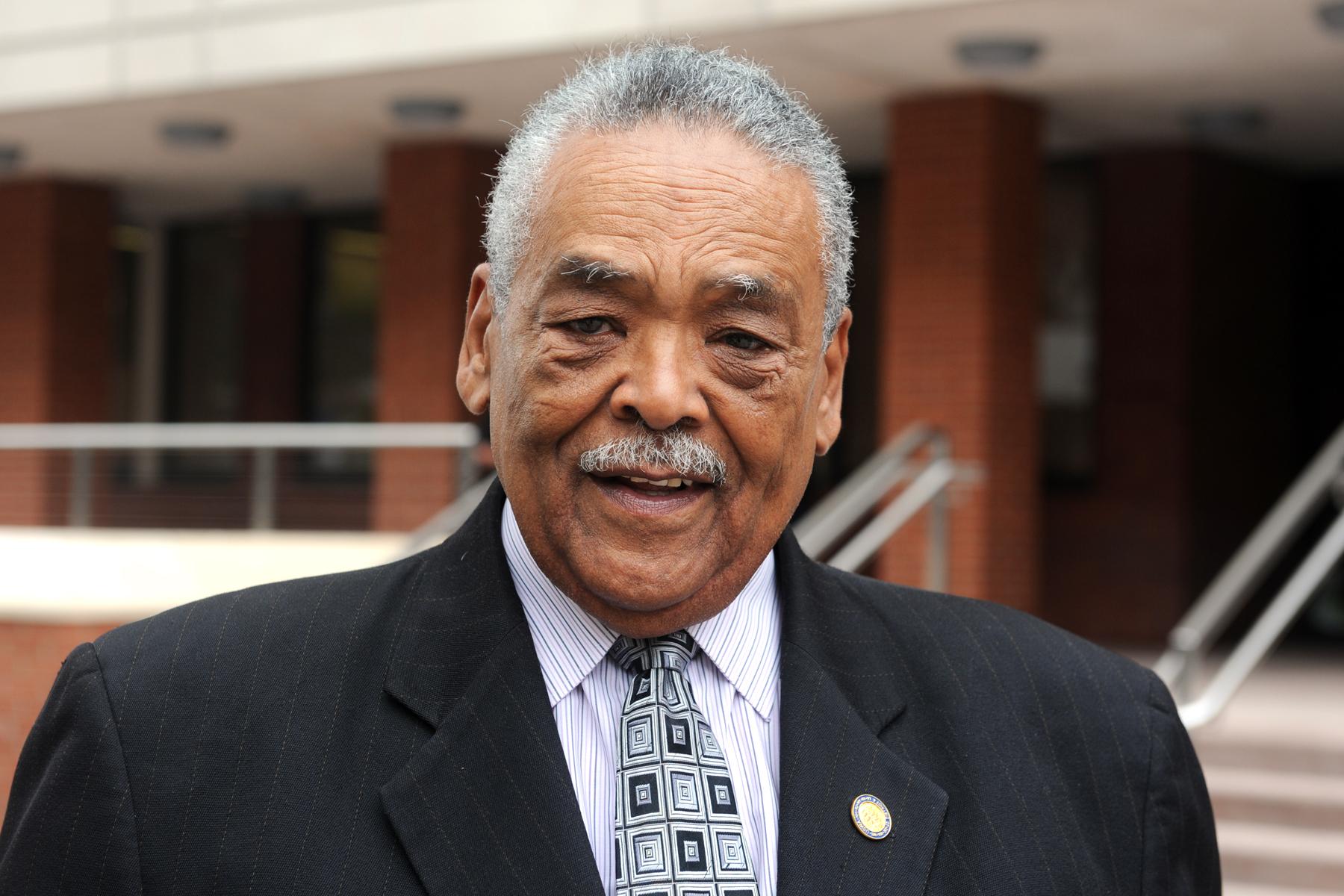 Sen. Ed Gomes to hold forum on legalizing marijuana