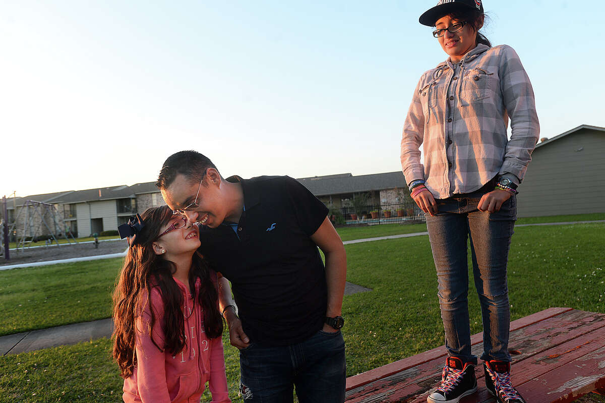 Political climate driving local Hispanics to learn English