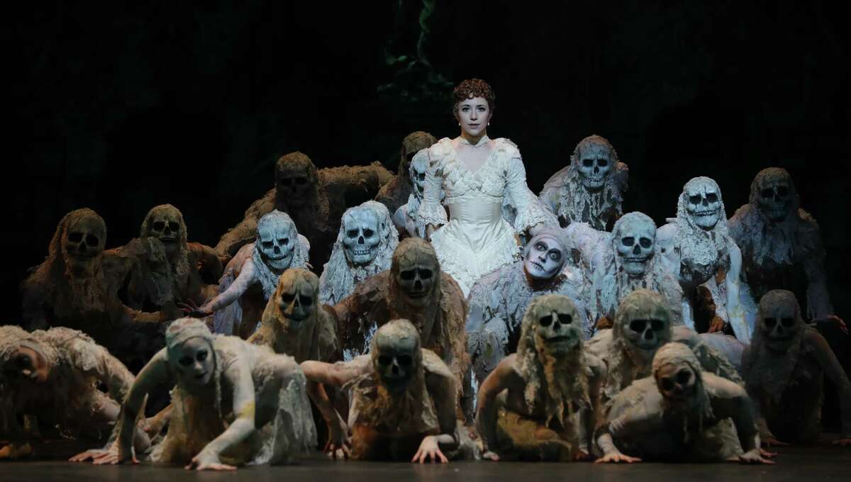 Meet Houston Ballet principal dancer Jessica Collado