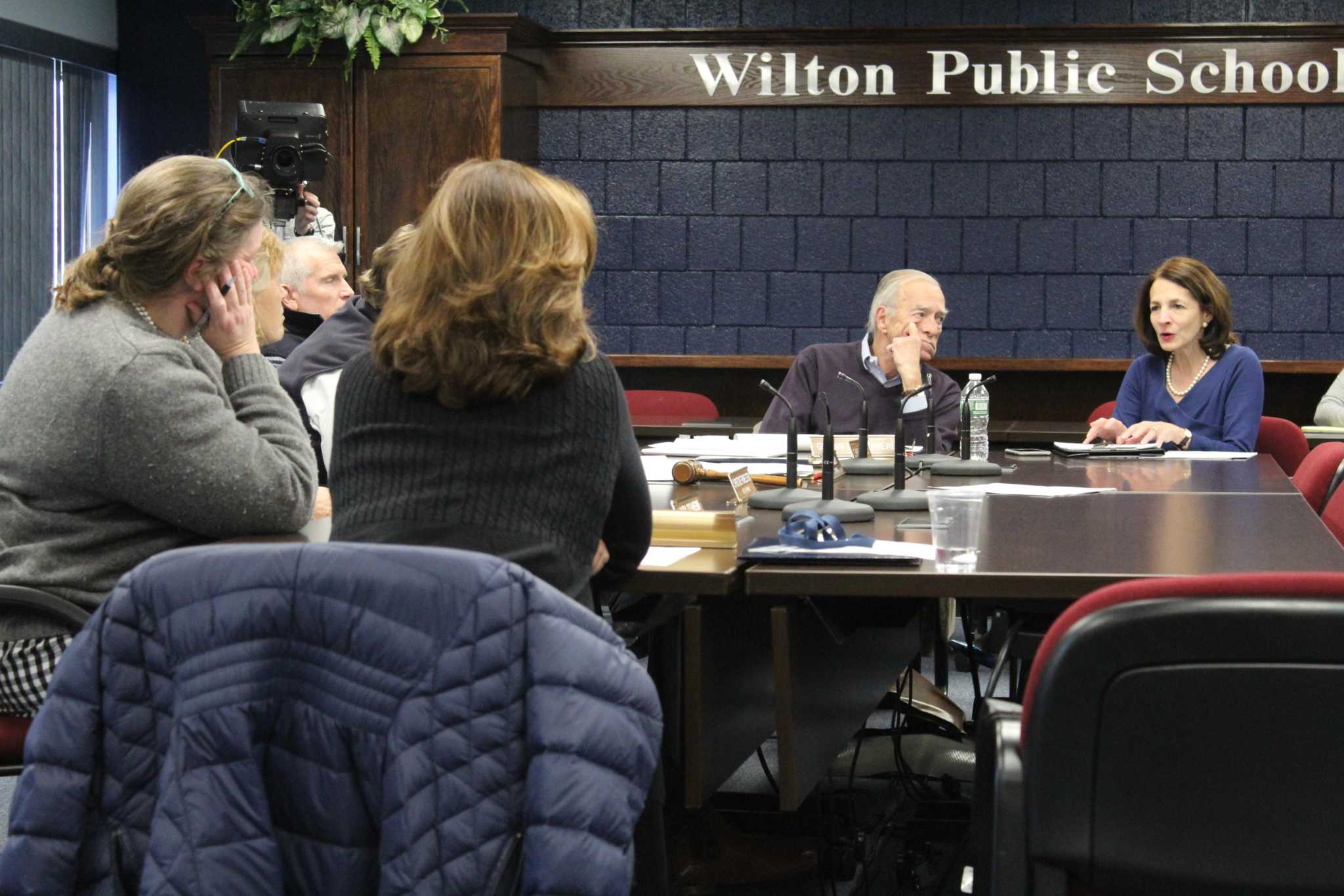 Wilton Board of Ed discusses mandate relief bill