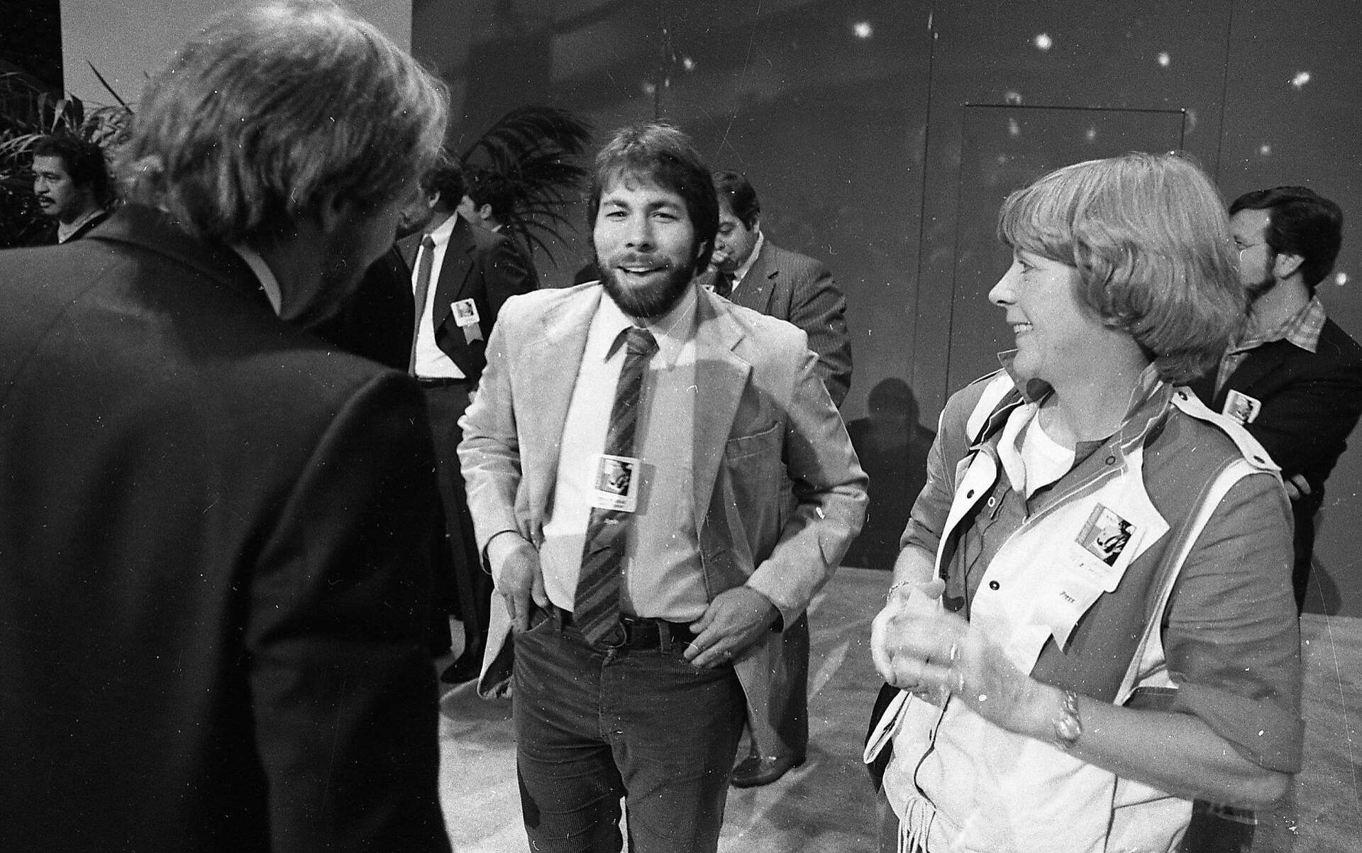 ‘Apple II Forever’: Found photos offer early look at icons