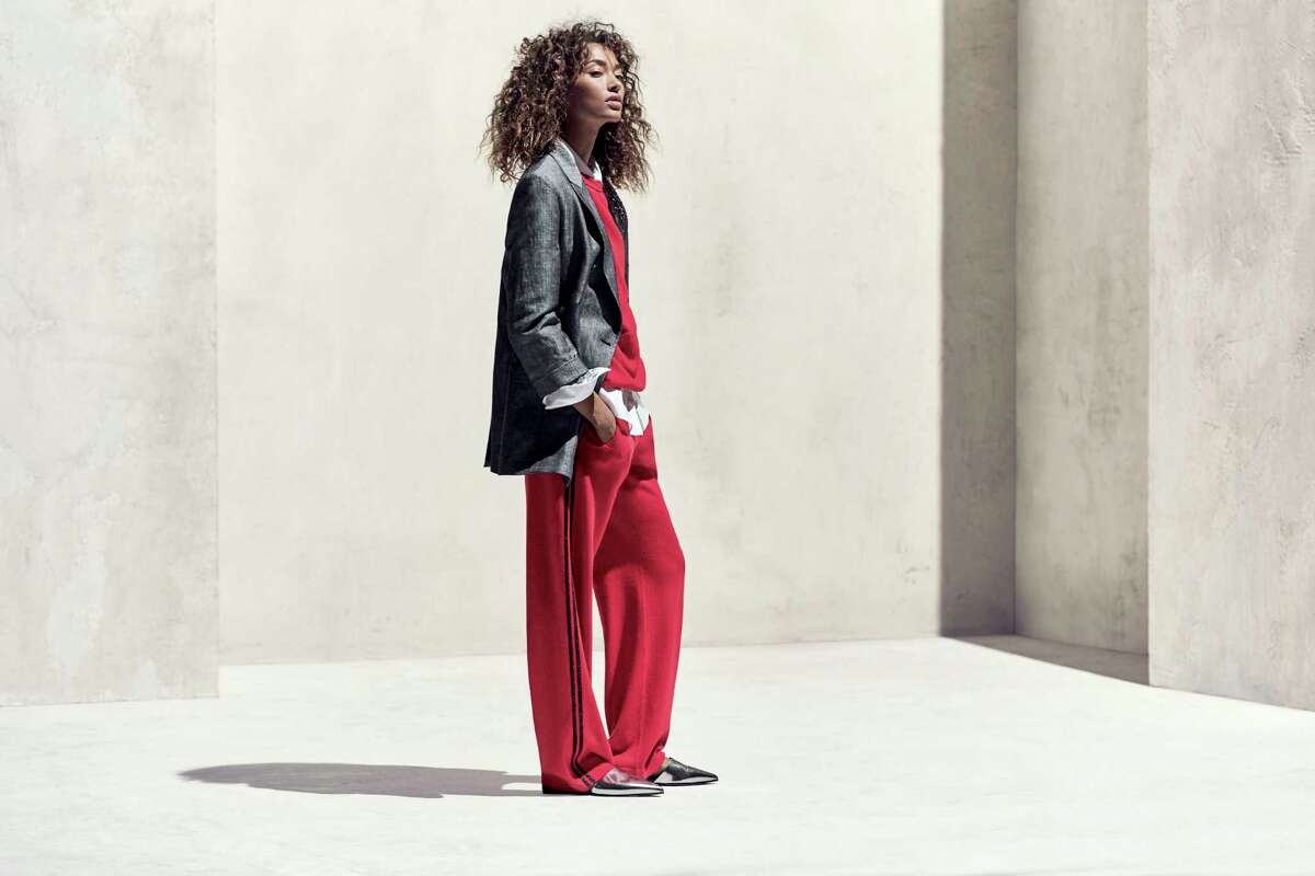 Lisa Holthouse: Best Dressed Hall of Fame 2017