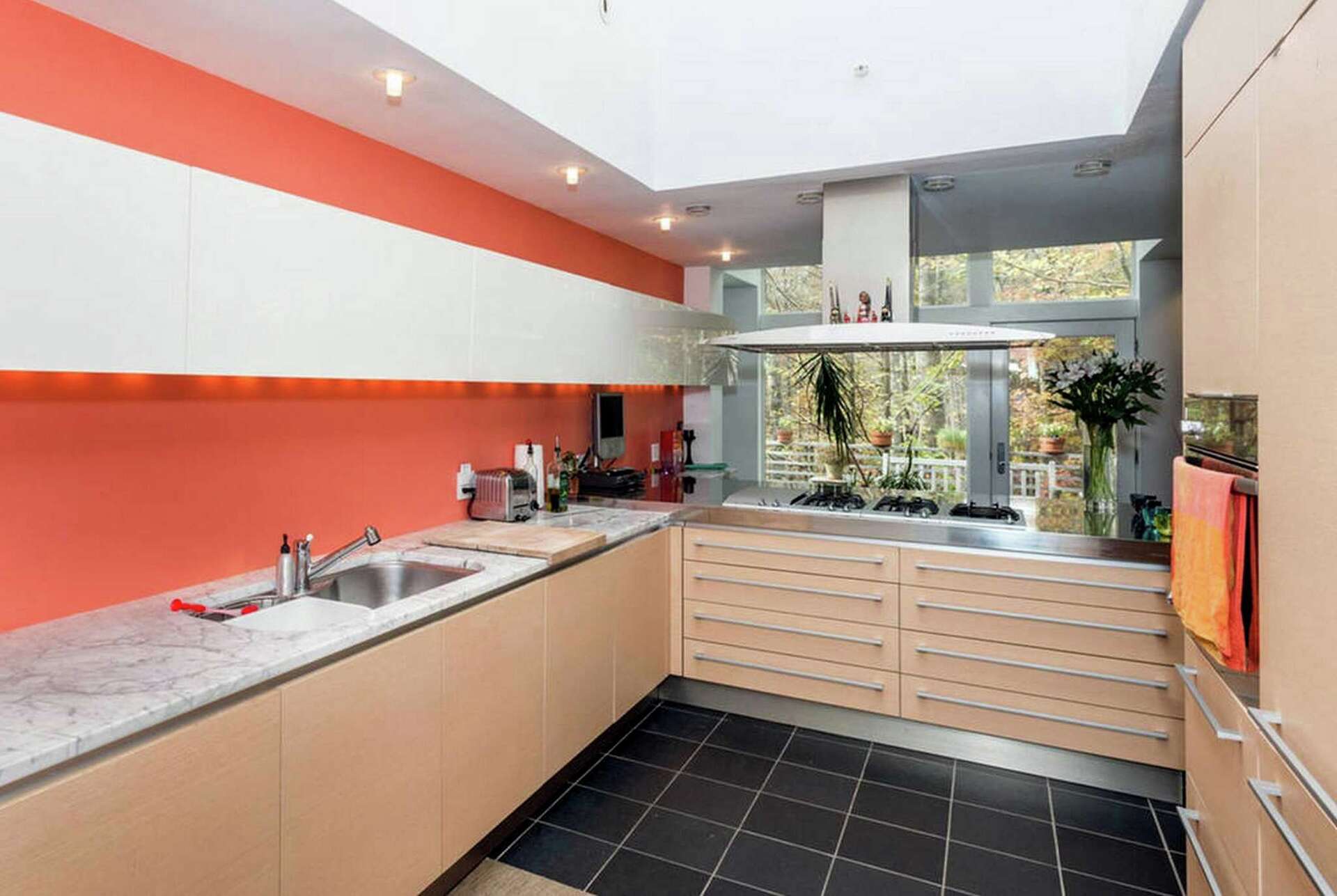 ‘Glass House of Weston’ an experiment in modern design