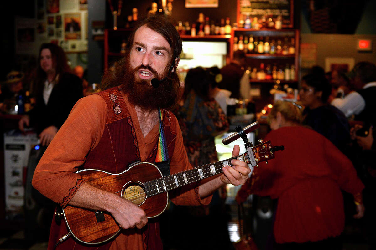 Hot Pick: Mini RenFest at the Logon Cafe