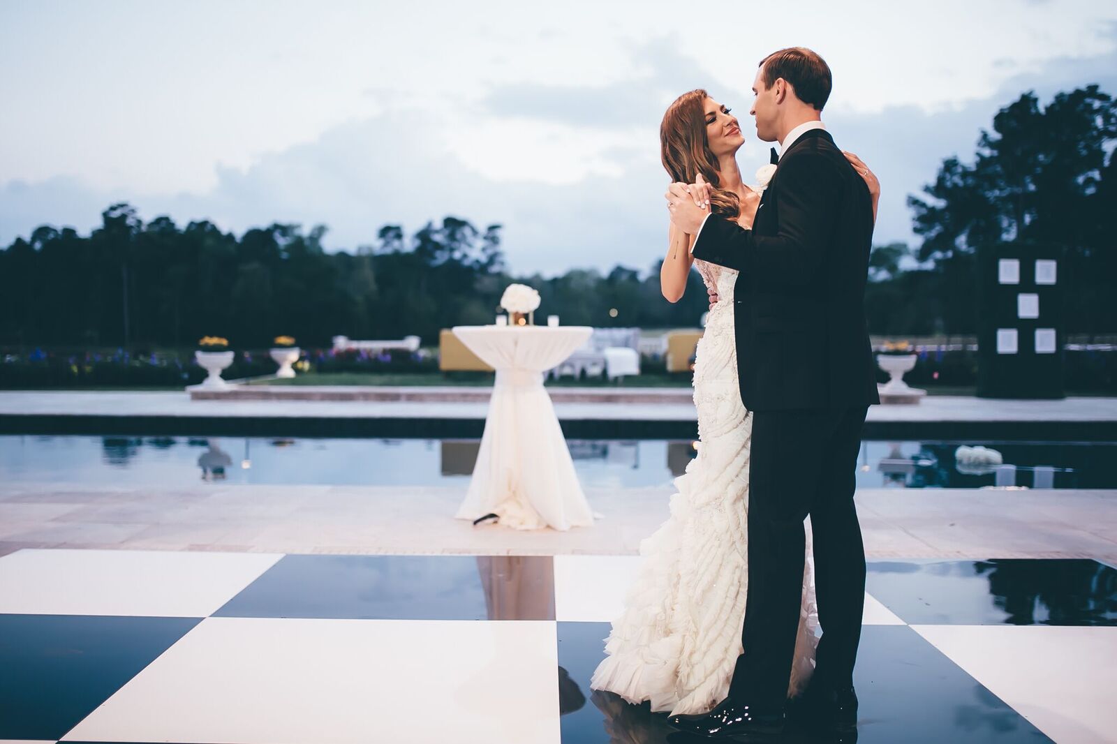 Former Bachelor contestant, AshLee Frazier ties the knot in Conroe