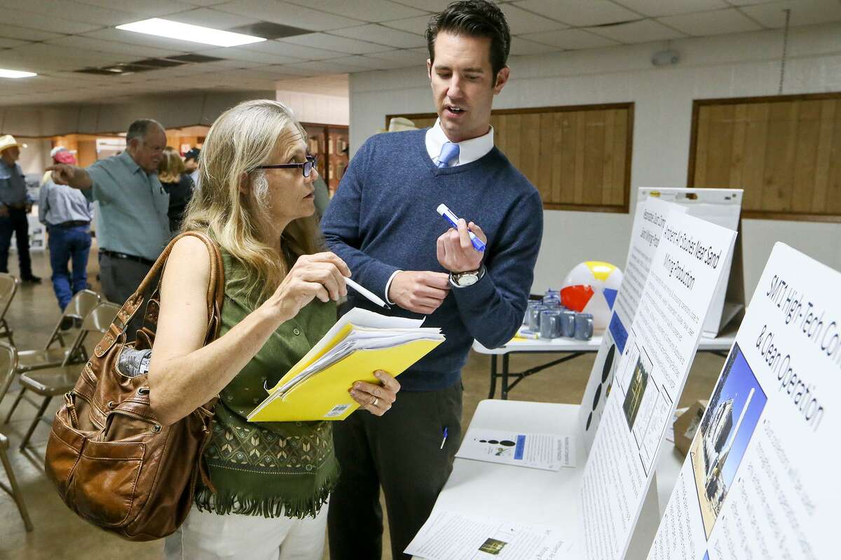 Plans for controversial frac sand mine moves forward