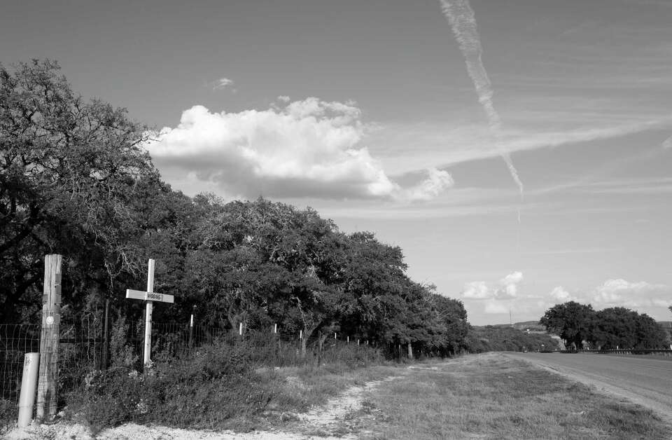 'Vanishing Points' stops to examine roadside memorials