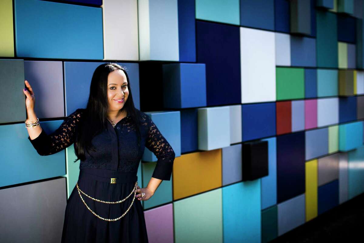 Noreen Khan-Mayberry is a scientist with style