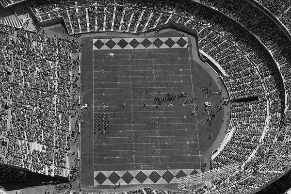 Raiders’ move to Las Vegas looks like a certain bet - SFChronicle.com