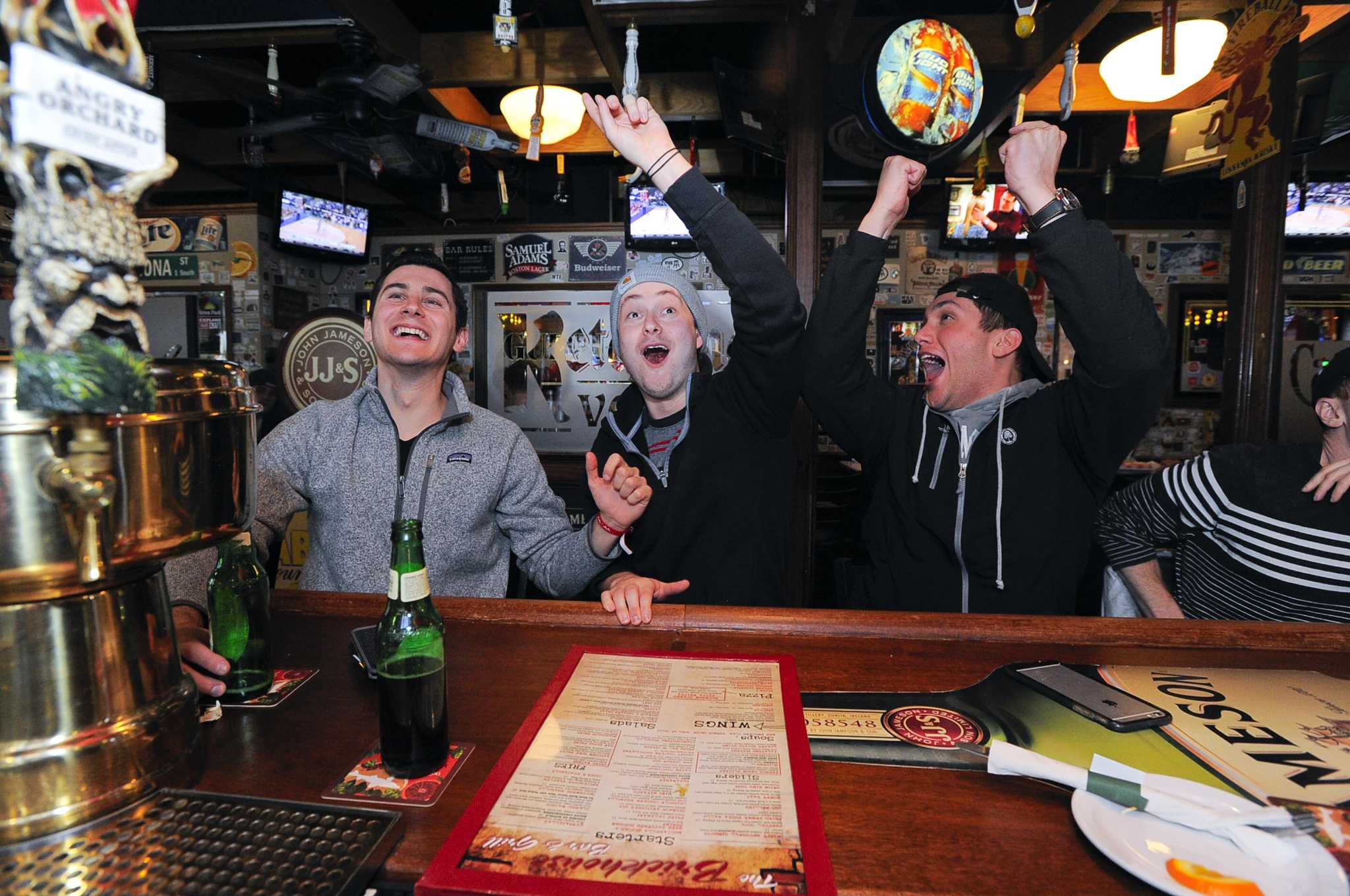 NCAA championship: CT watch parties for the UConn men vs. San Diego