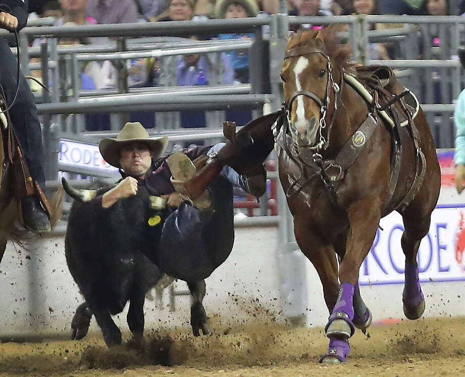 Kassie Mowry dominates barrel racing at RodeoHouston - Houston Chronicle