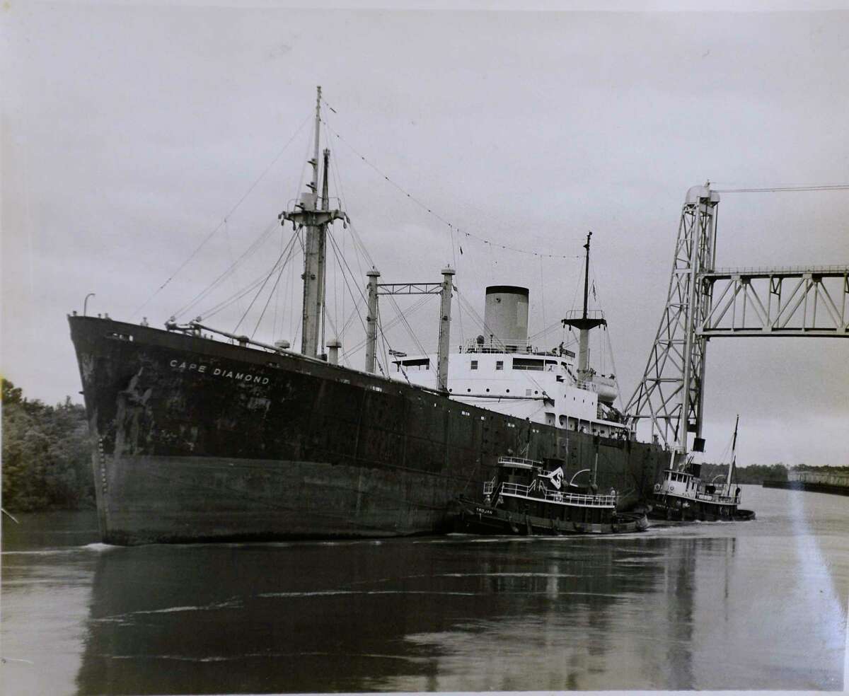 Photos show Southeast Texas' contributions to WWII