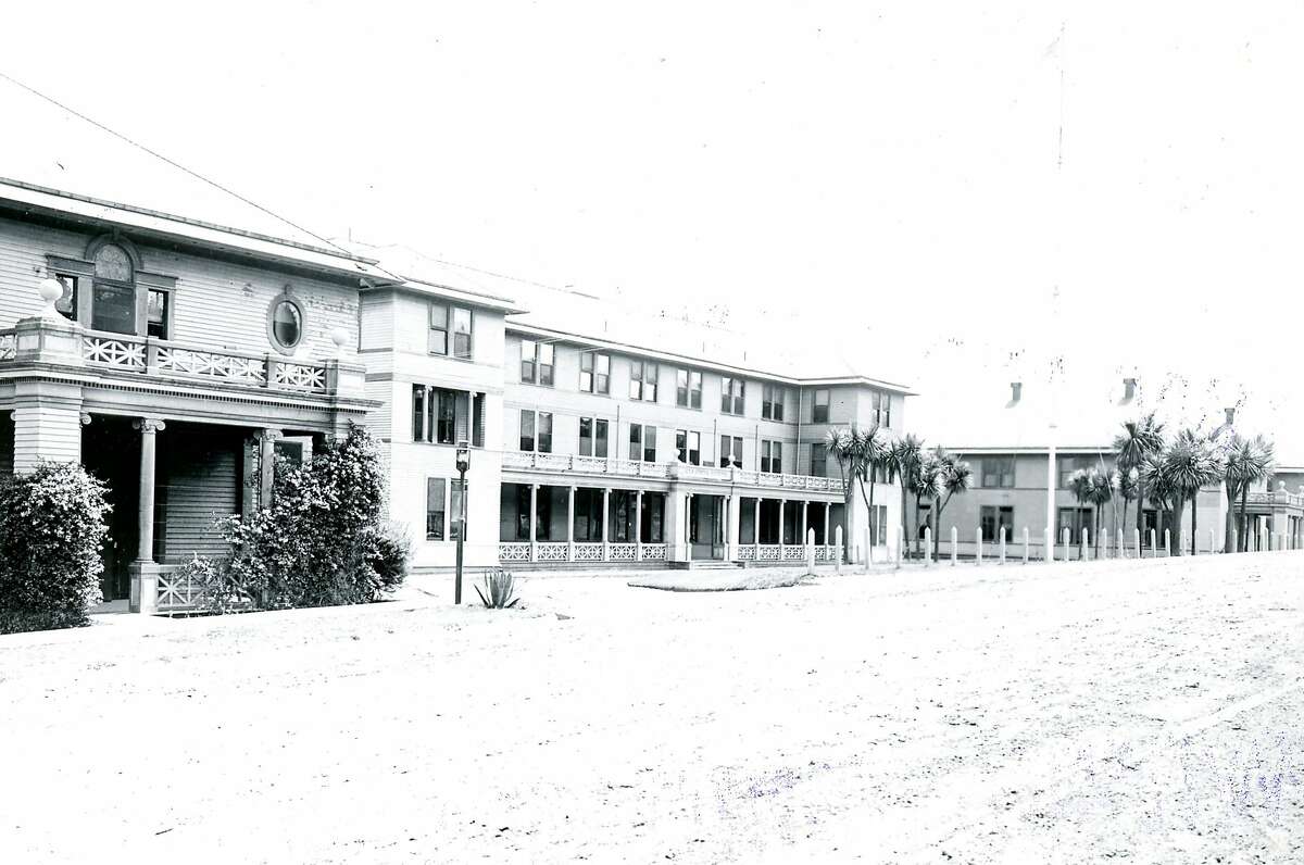San Francisco's Presidio looks quite different in these rare photos ...