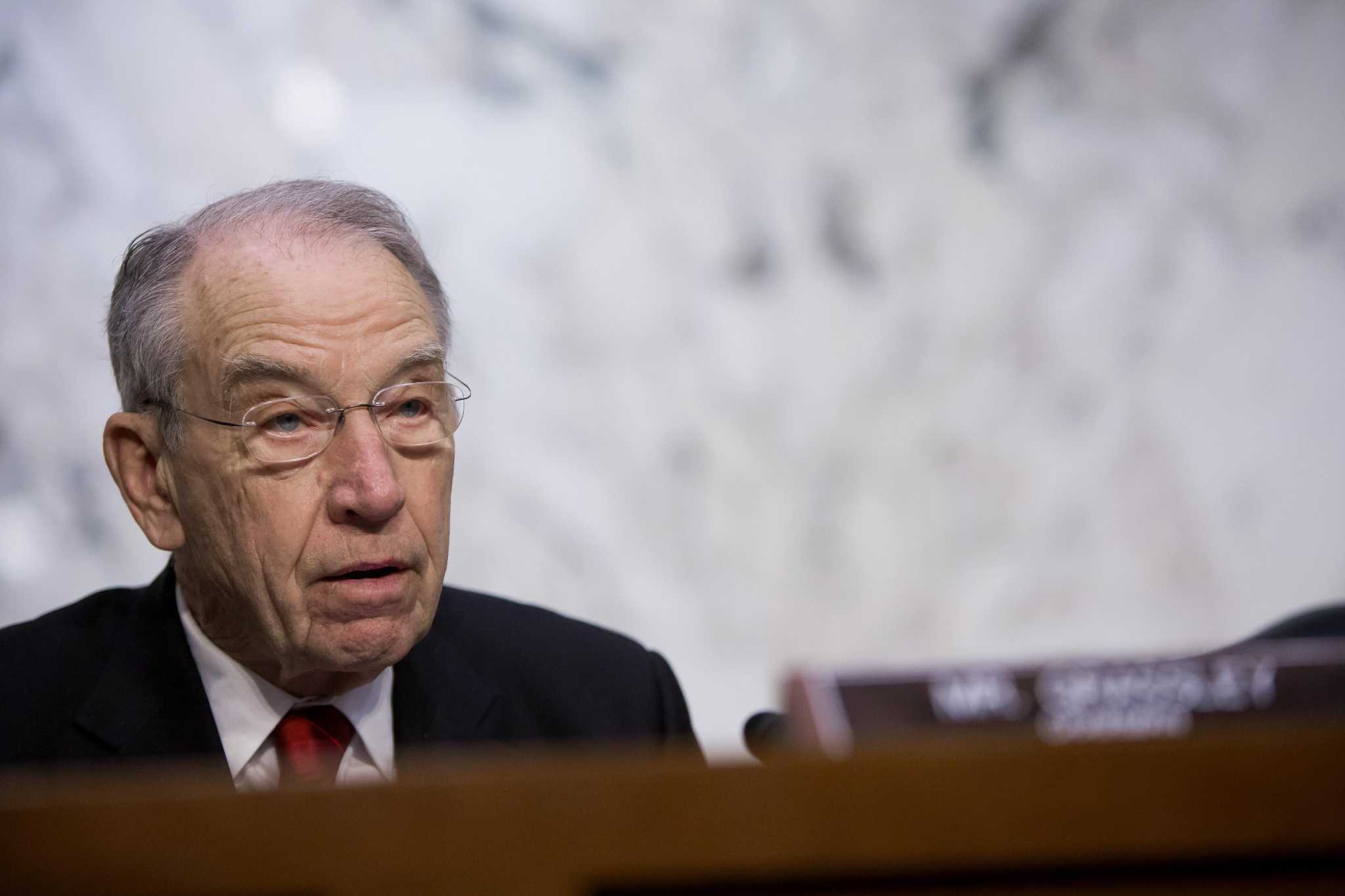 Democratic senators announce bill to ban assault weapons, like the one ...