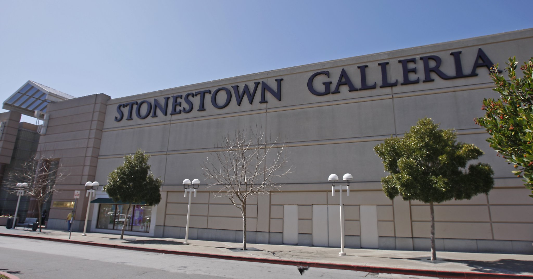 Teenager suspected in chemical-spray incident at SF shopping mall