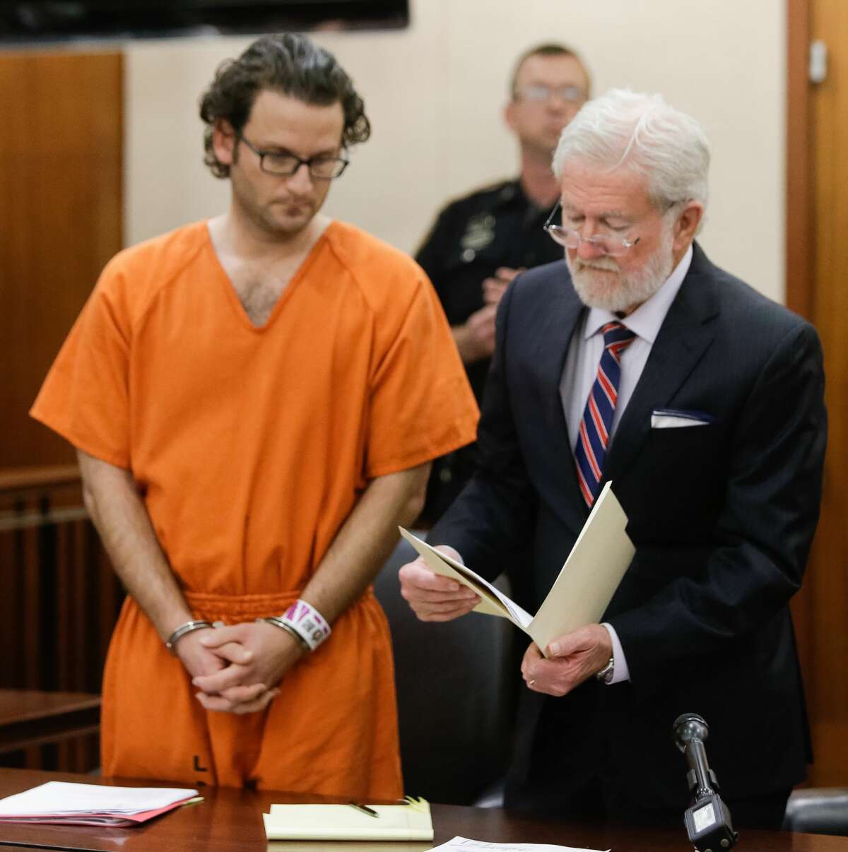 Well-known attorney withdraws from murder-for-hire case