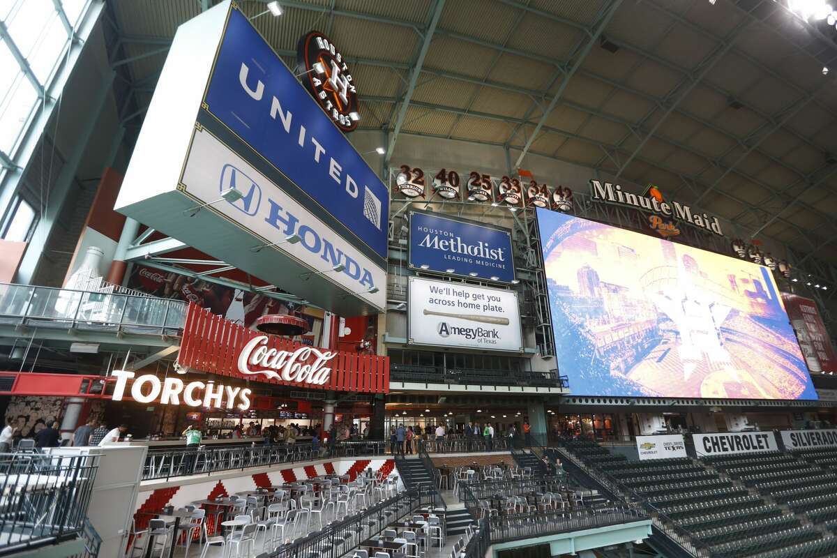 Astros unveil renovations to Minute Maid Park's center field
