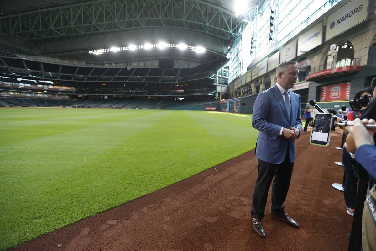 Astros unveil renovations to Minute Maid Park's center field