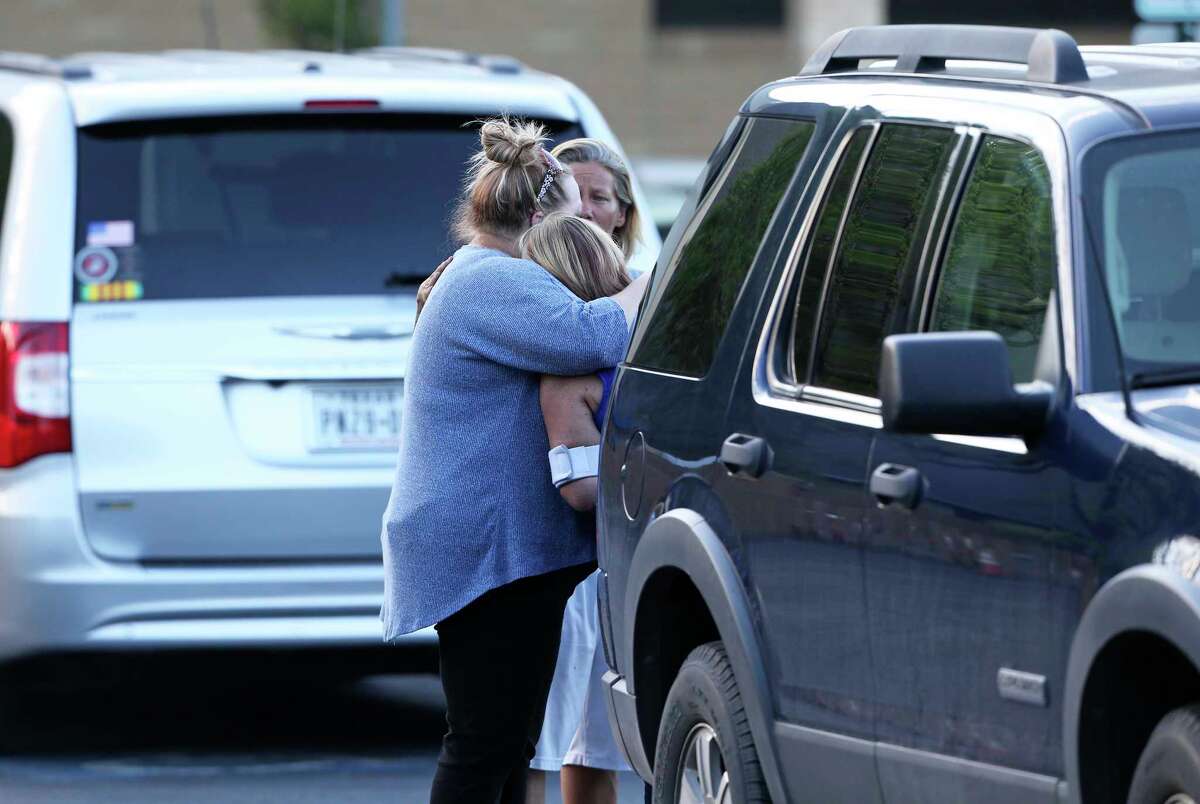 At least 13 dead in crash involving South Texas church group near ...