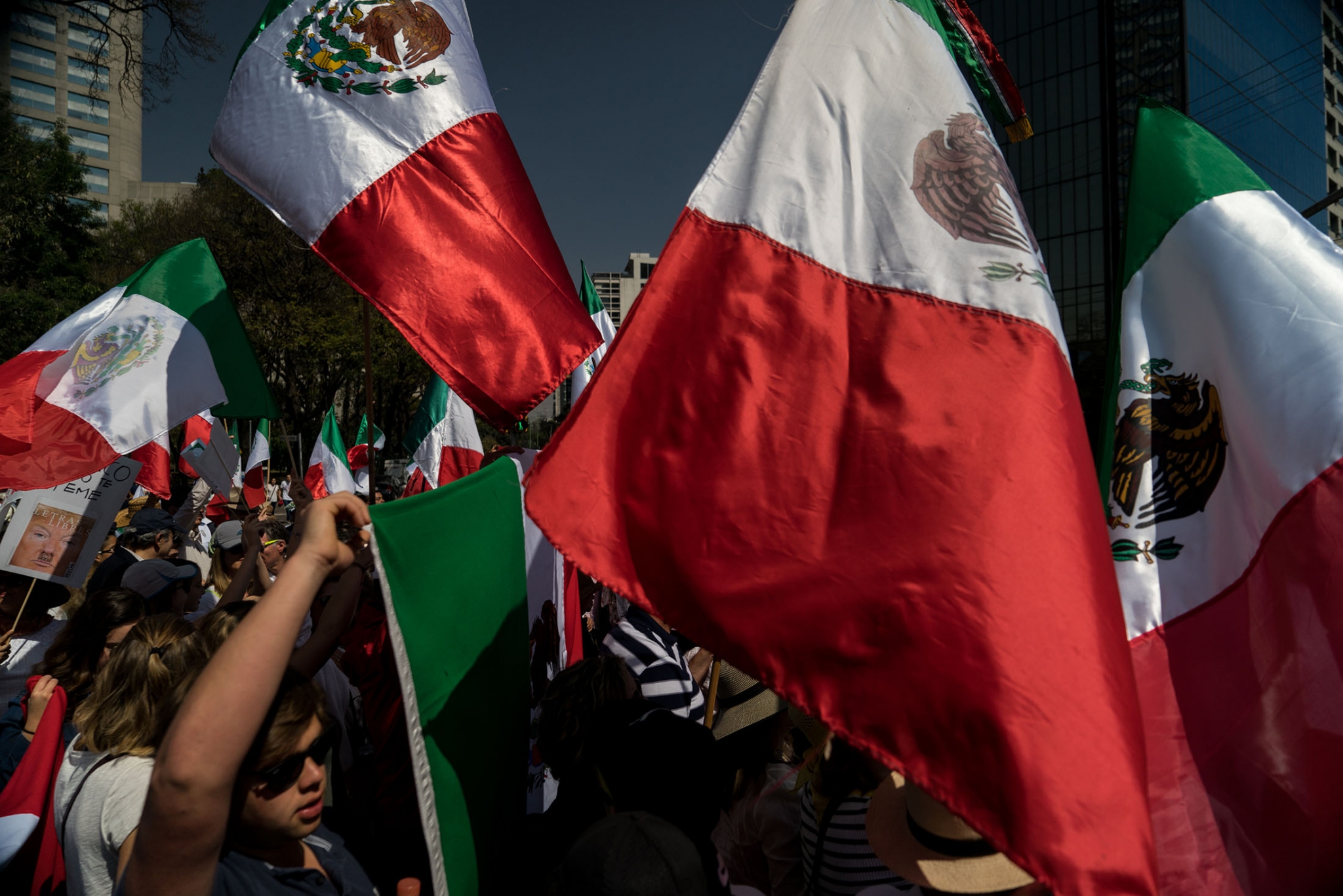 Mexico raises key rate as inflation hits 8-year high