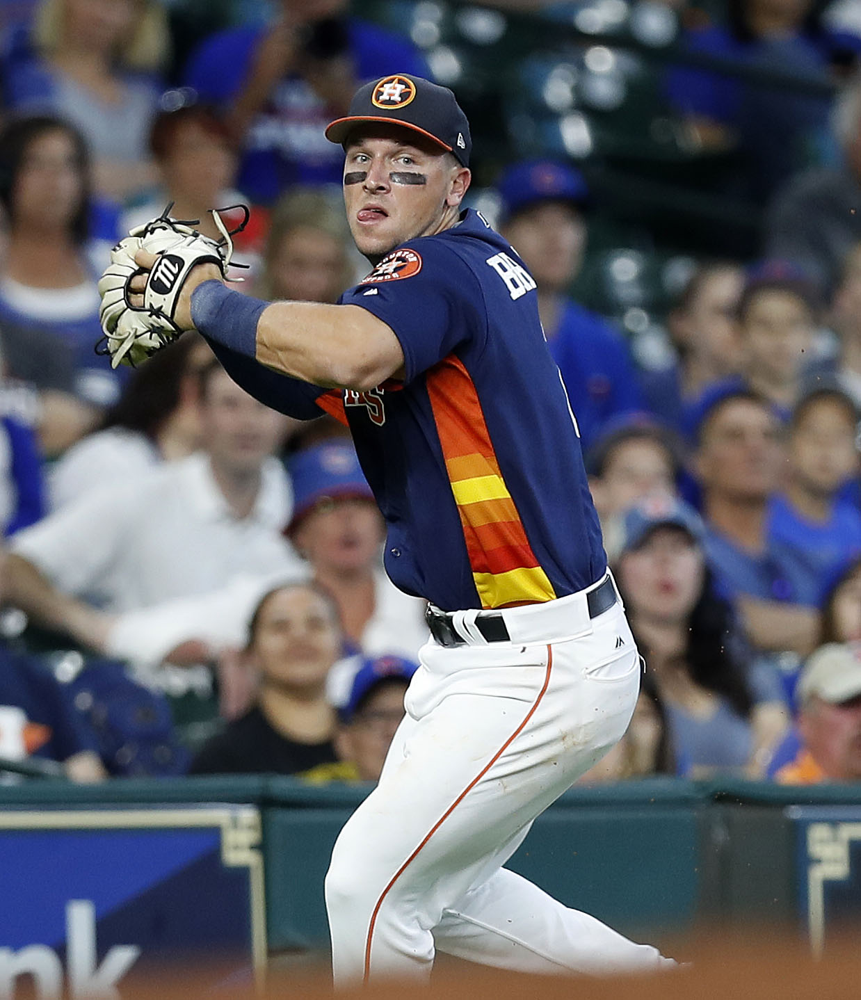 Astros officially set opening day roster