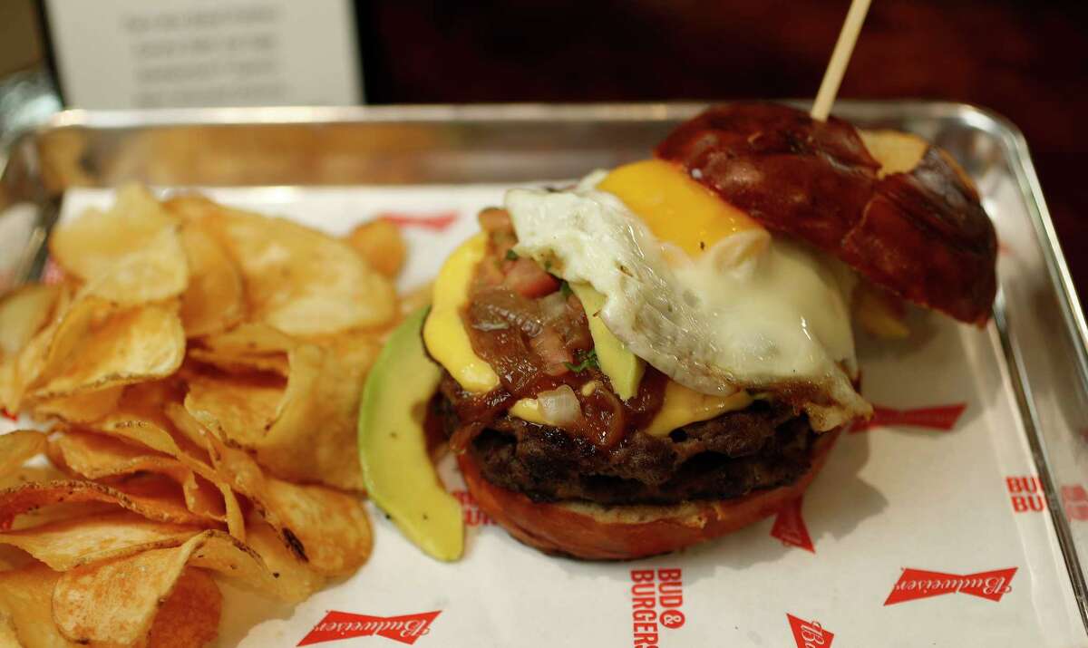 New concession eats stepping up to plate at Minute Maid