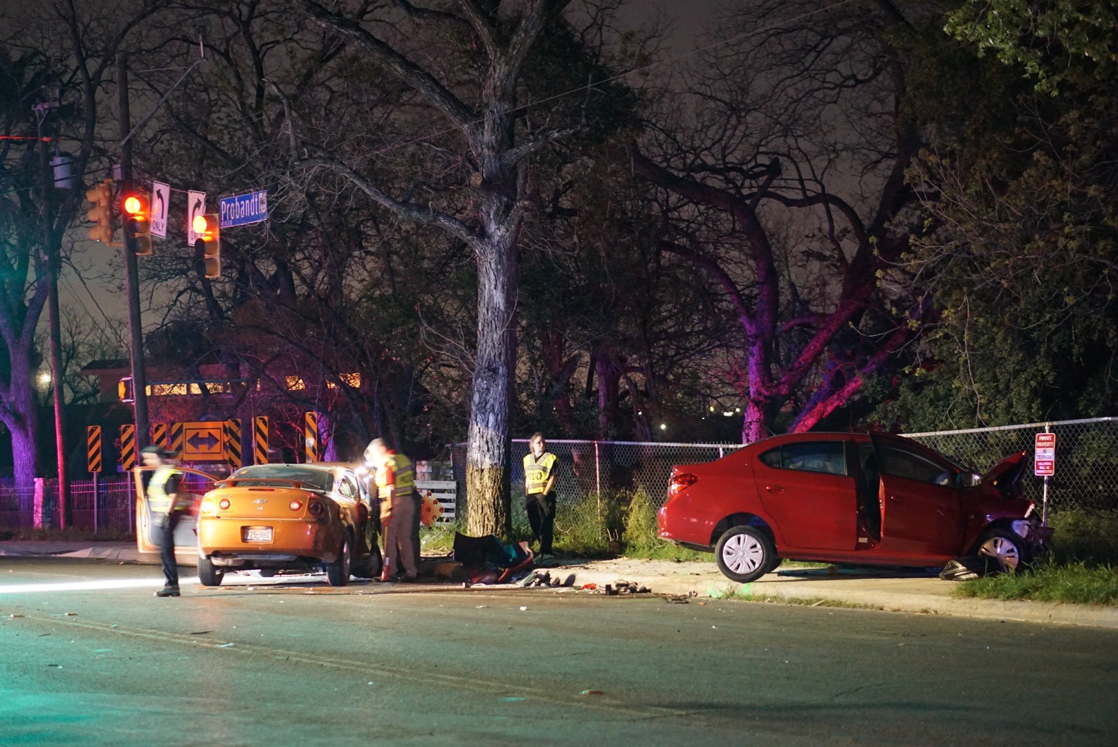 Head-on collision on San Antonio’s South Side injures six, two critical