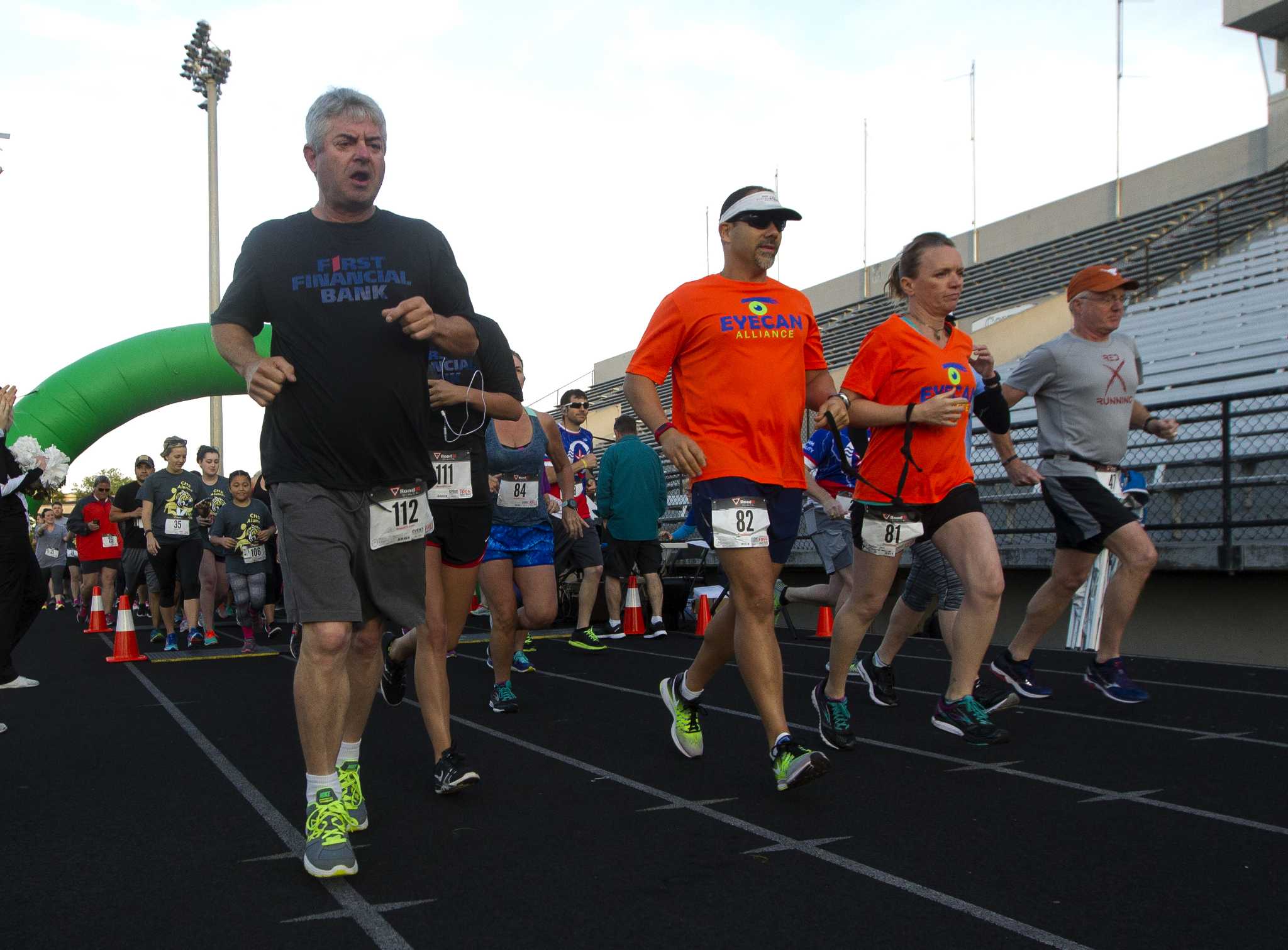 Community applauds inaugural Conroe High School Alumni Association fun run