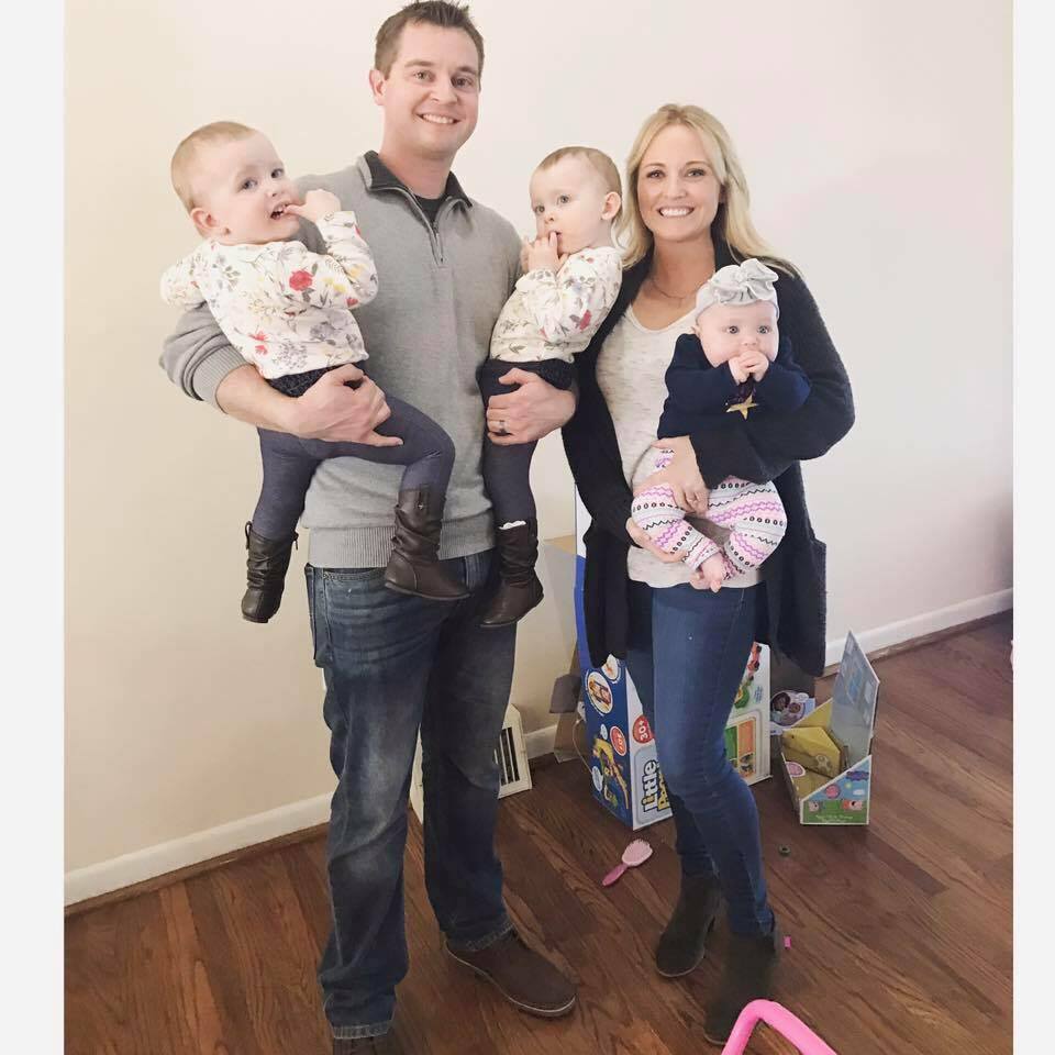 Adorable toddler twins go viral for re-enacting scene from 'Frozen'