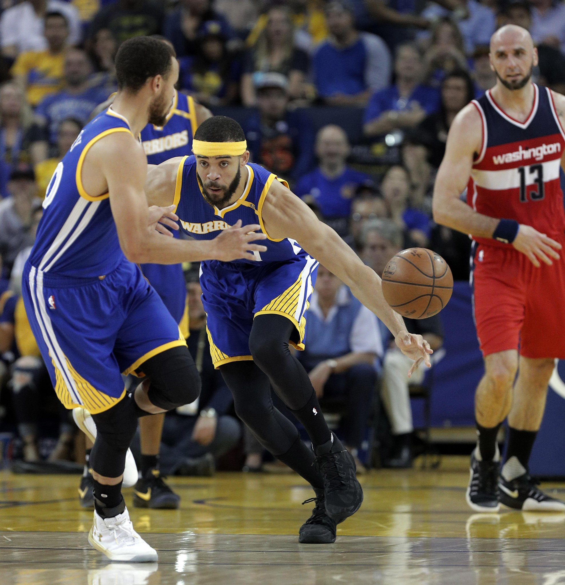 Wizards take issue with JaVale McGee’s late 3