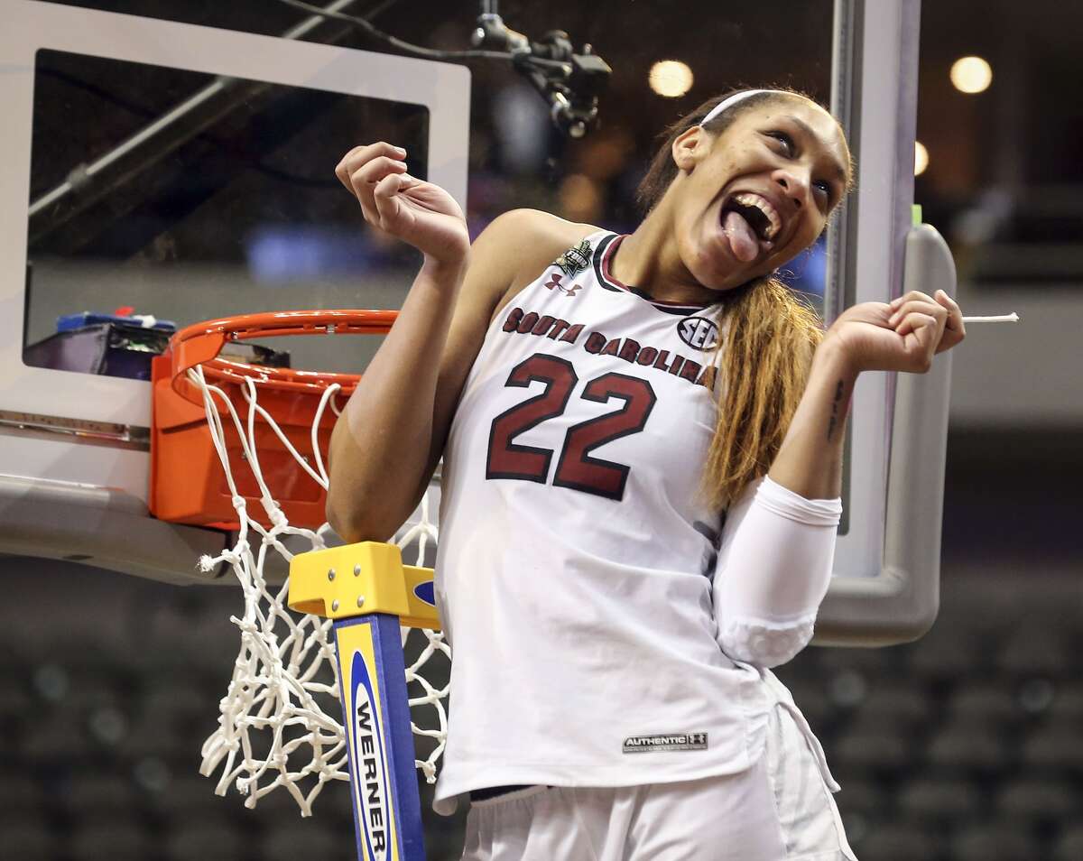 South Carolina topples Mississippi State to win women's title