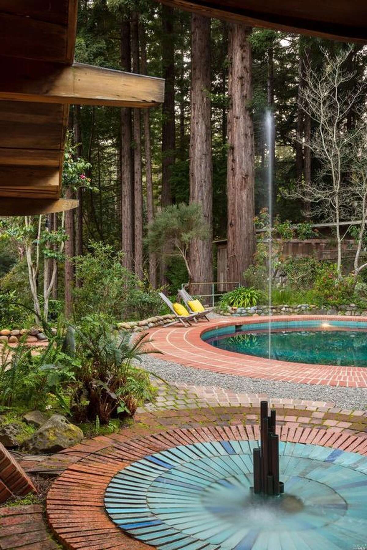 Daniel Liebermann masterpiece in Mill Valley is a redwood and glass wonder