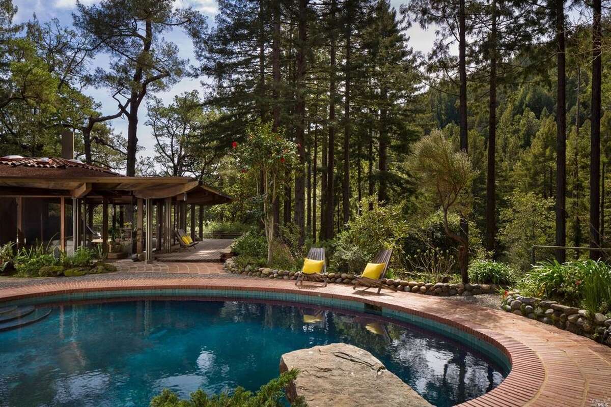 Daniel Liebermann masterpiece in Mill Valley is a redwood and glass wonder