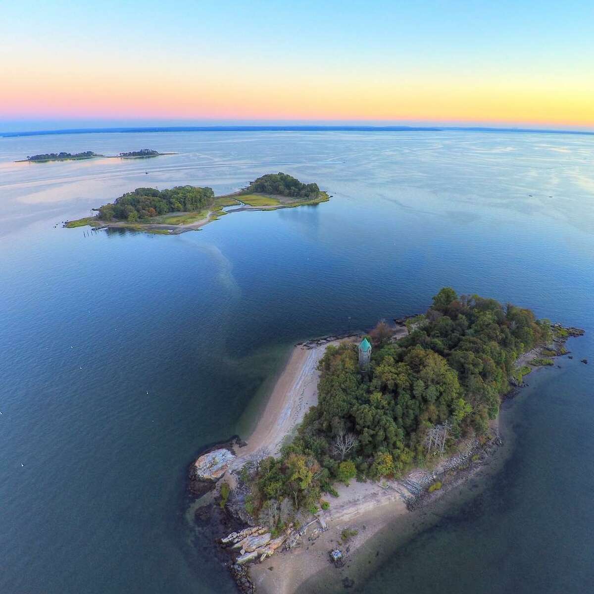 Drone captures spectacular images of the Connecticut shoreline