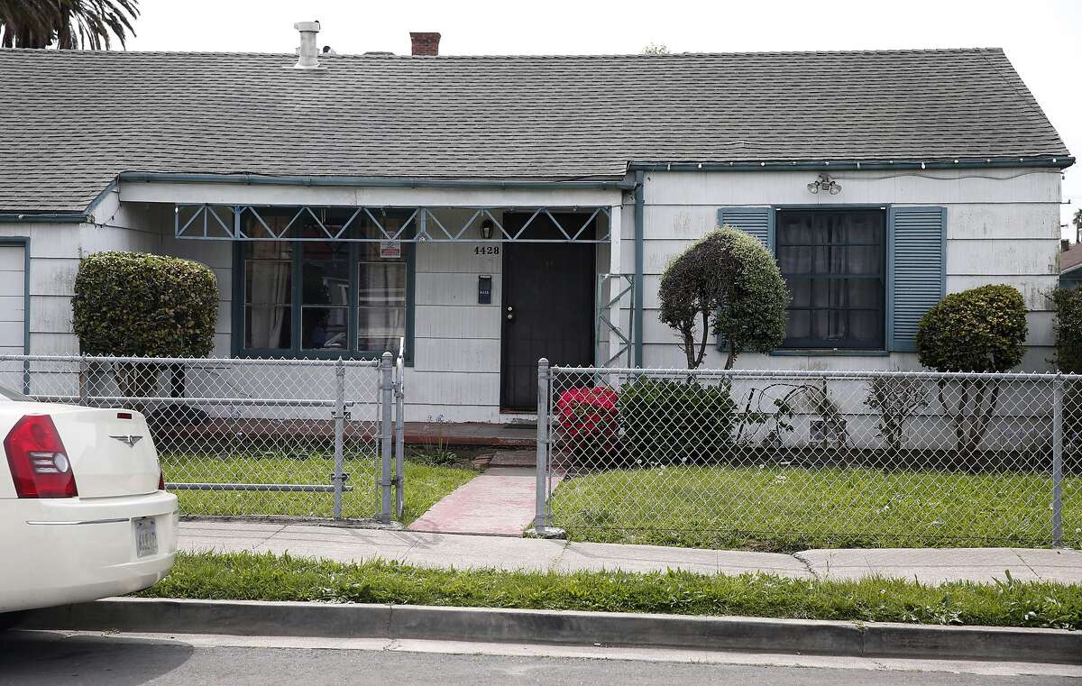 Man accused of killing mother in front of her sons in Richmond is arrested