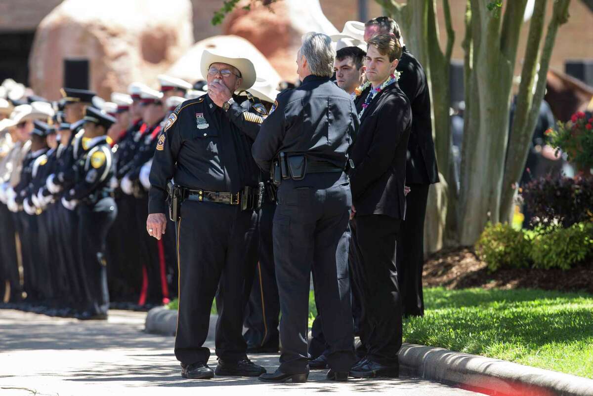 Slain lawman Greenwood praised as 'hero' with full honors at Thursday ...