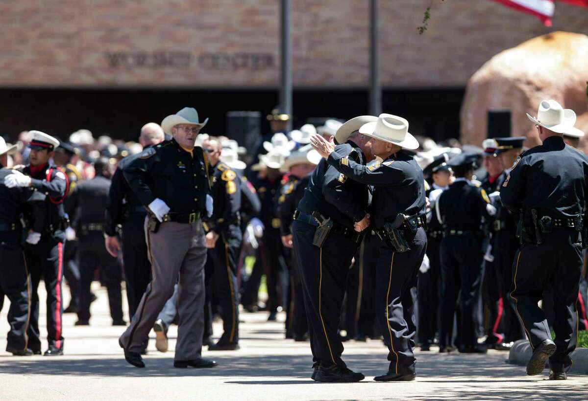 Slain lawman Greenwood praised as 'hero' with full honors at Thursday ...