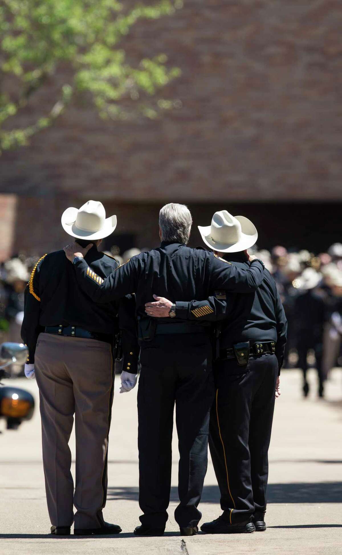 Slain lawman Greenwood praised as 'hero' with full honors at Thursday ...