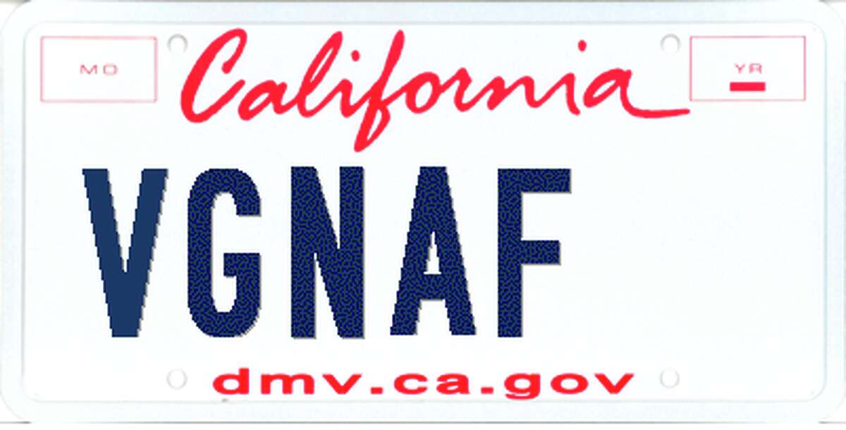 California Driver's License: A new look and procedure