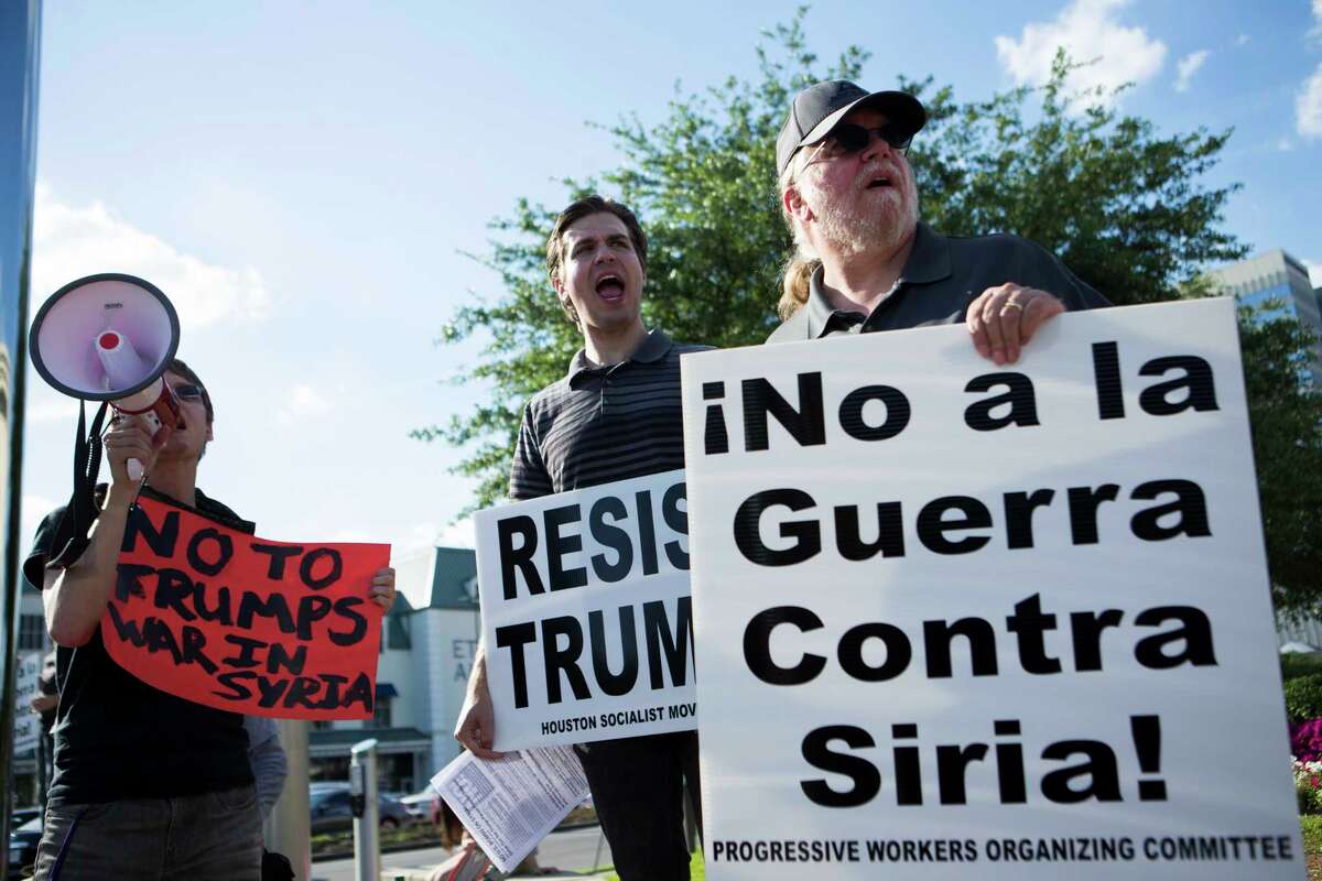 Protesters rally their forces over Confederate monument