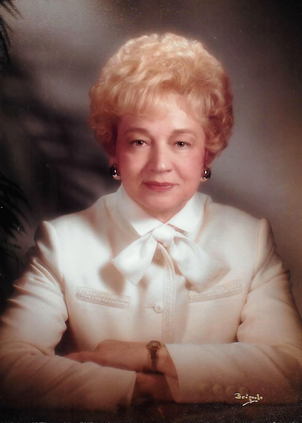 Service celebrates life of Elizabeth Pfriem