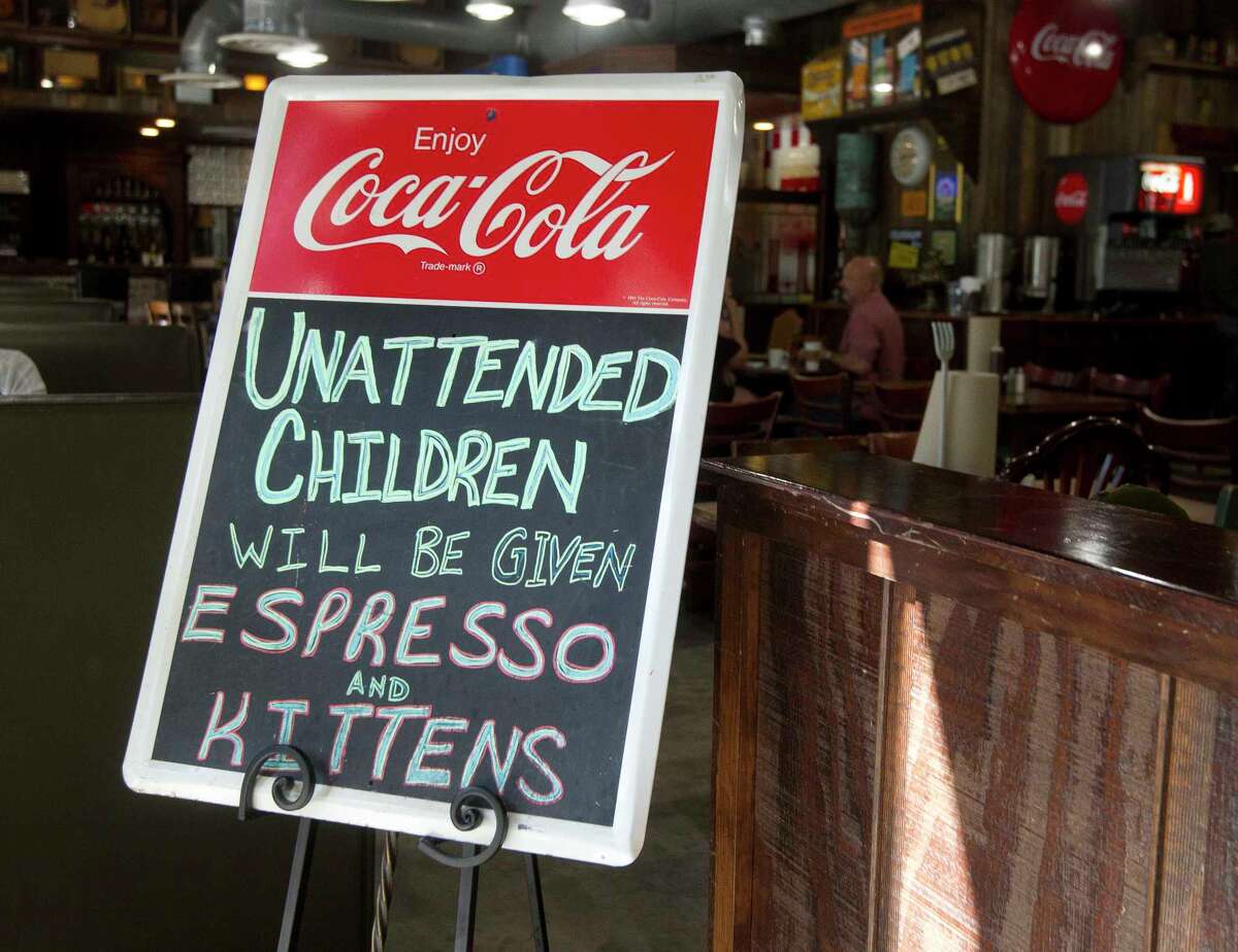 Local restaurateur opens new Dosey Doe location in The Woodlands