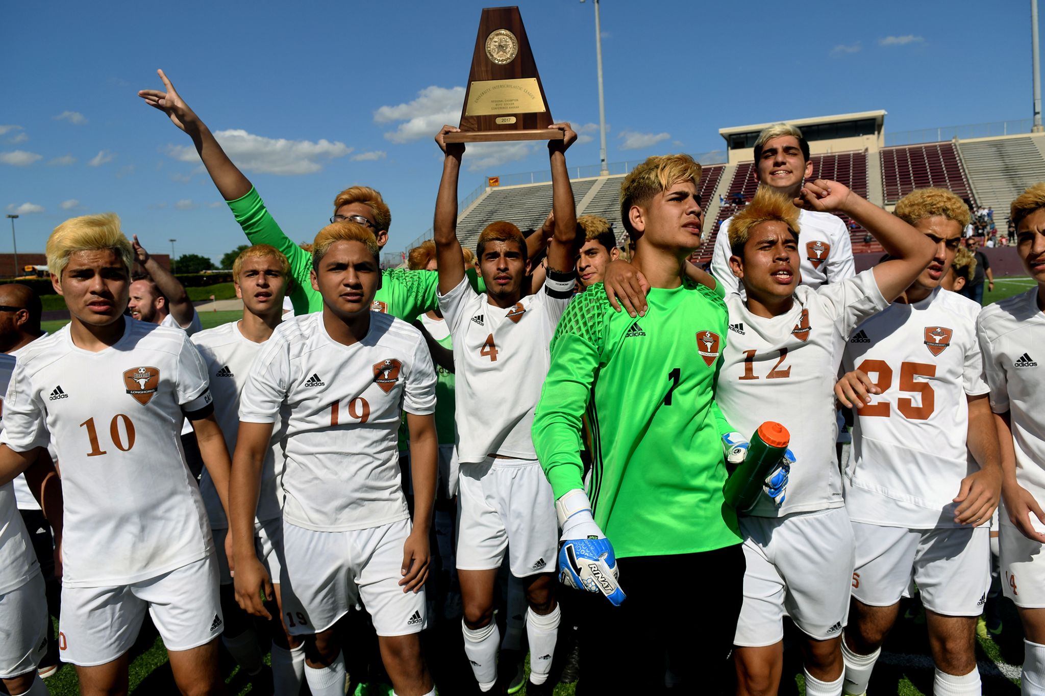 Dobie dispatches Channelview in shootout