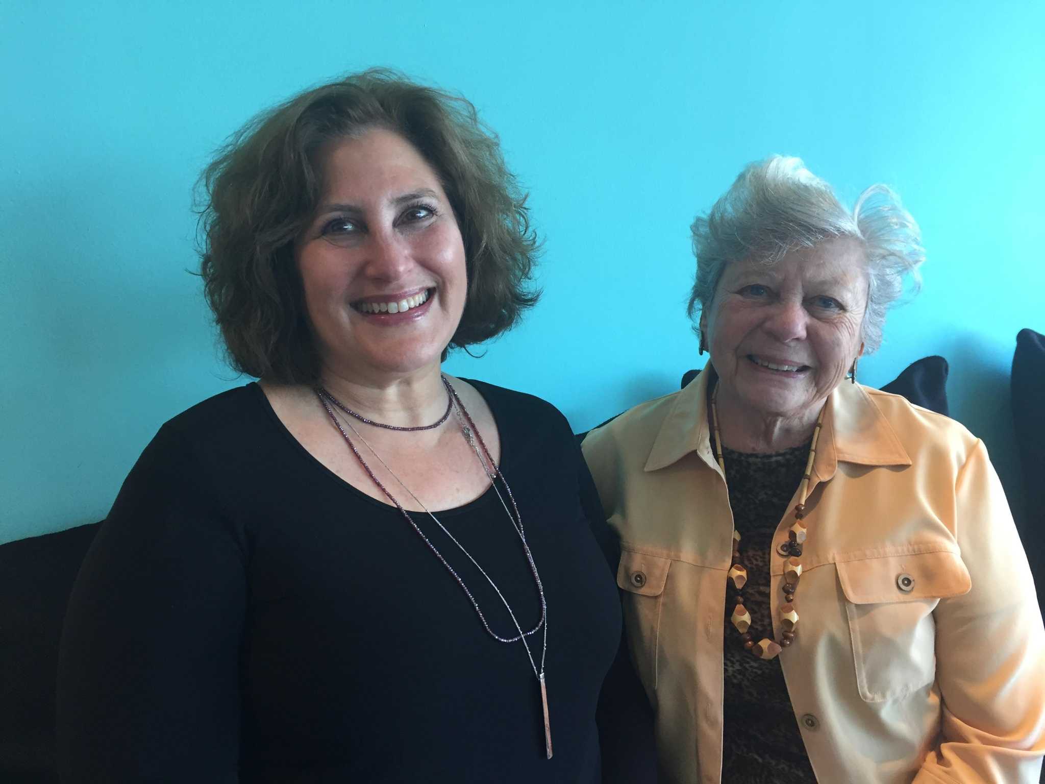 Holocaust Museum pairs up survivors with volunteers