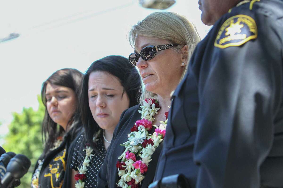 Slain lawman Greenwood praised as 'hero' with full honors at Thursday ...